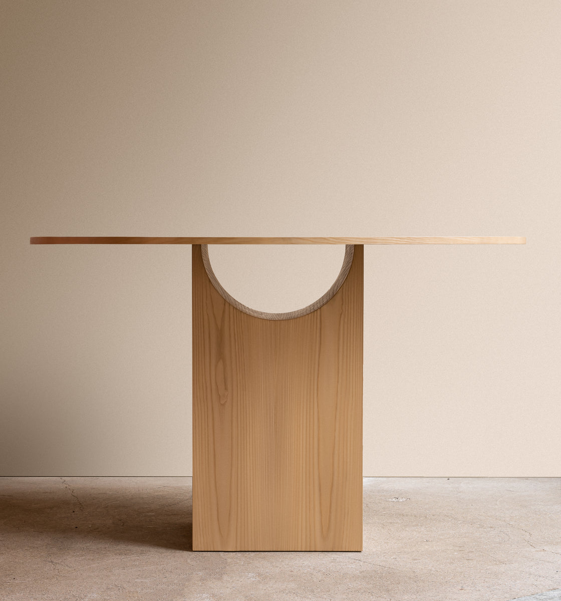 Round Table – Note Editions